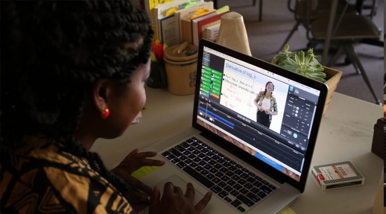 Top 7 Screen casting Software in 2021 for Teachers - The Education Outlook